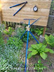 38 Blue Garden Accent Ideas: Art, Decor, & Flowers