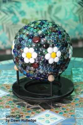 GARDEN Art DIY: Garden Ball Idea Gallery