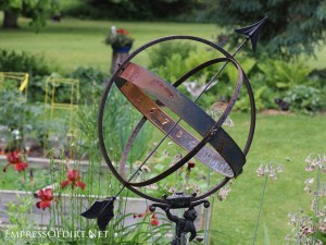 GARDEN Art DIY: Rusty Garden Art Gallery