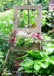 Garden Easels: 7 Picture Perfect Garden Art Ideas