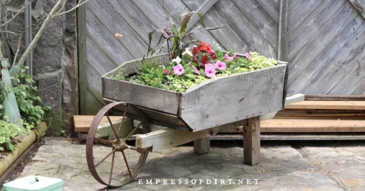29 Rusty Metal Garden Junk Art Ideas — Empress of Dirt