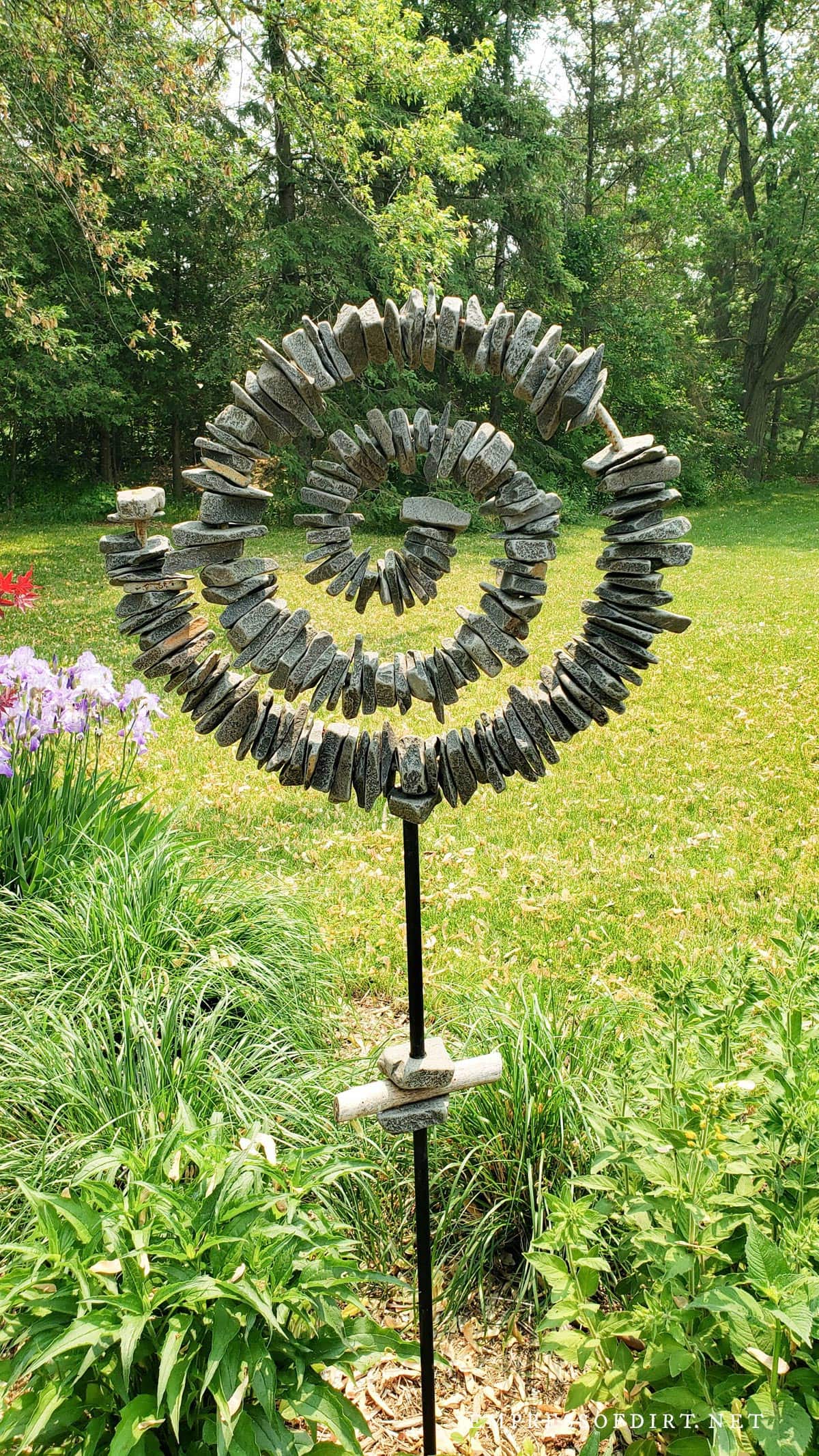 5 Garden Crafts Made From Stones — Empress of Dirt