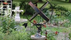 20 Ideas to Turn Old Tools into Garden Art