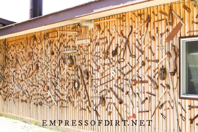 29 Rusty Metal Garden Junk Art Ideas — Empress of Dirt