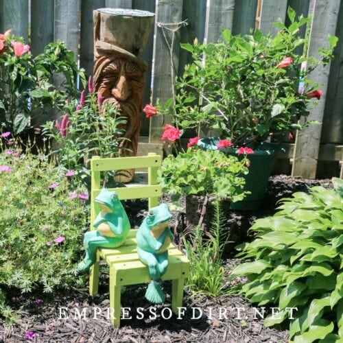 25 Creative Tree Stump Ideas for Backyard Gardens